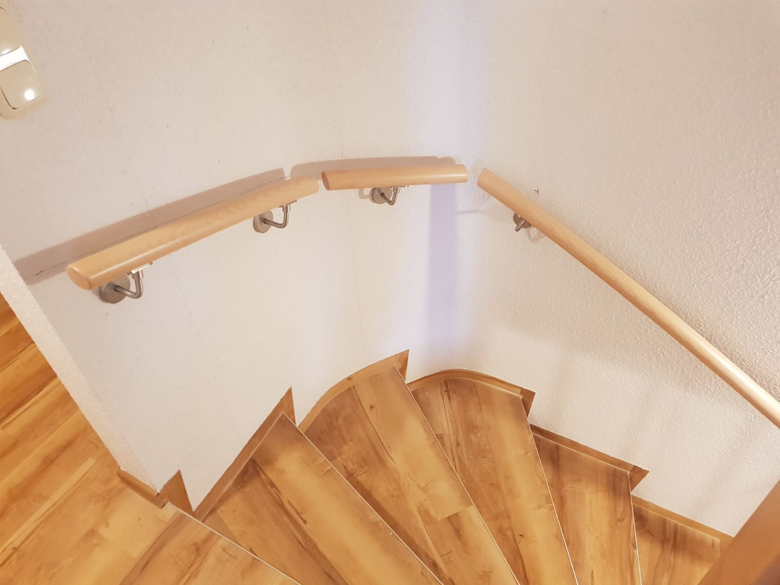 treppe-rudolf-mundt-stade-treppe-gelaender-holztreppe-handlauf-holz (10 ...